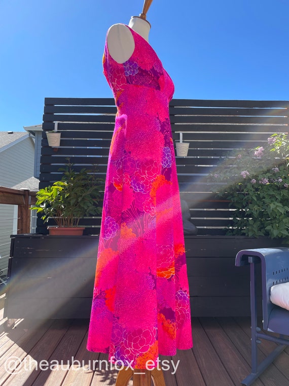 70's Hawaiian Togs Purple Passion Floral Sunset Dress… - Gem