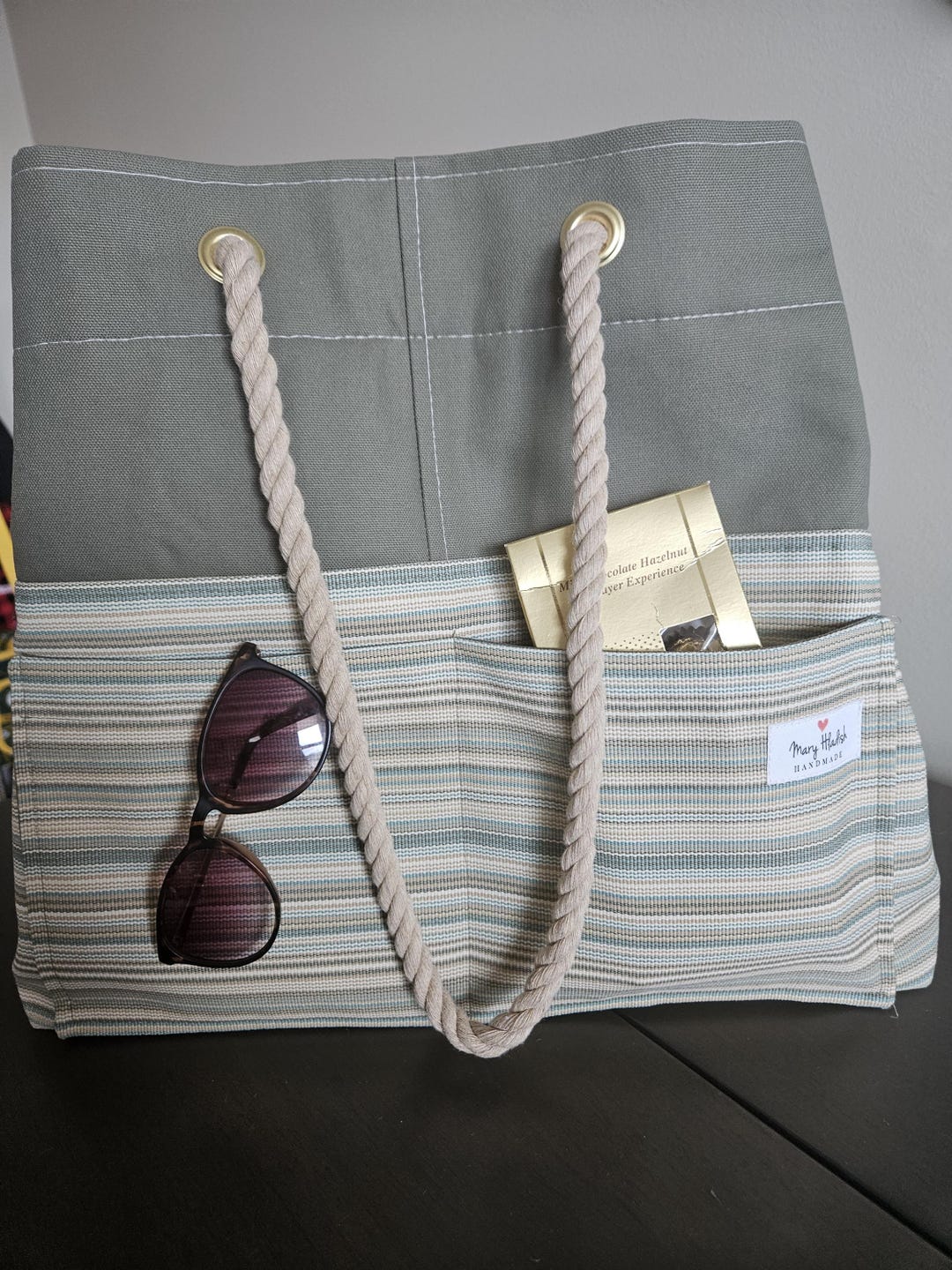 Beach Tote Bag: Rope Handles & Large Exterior Pockets - Versatile ...