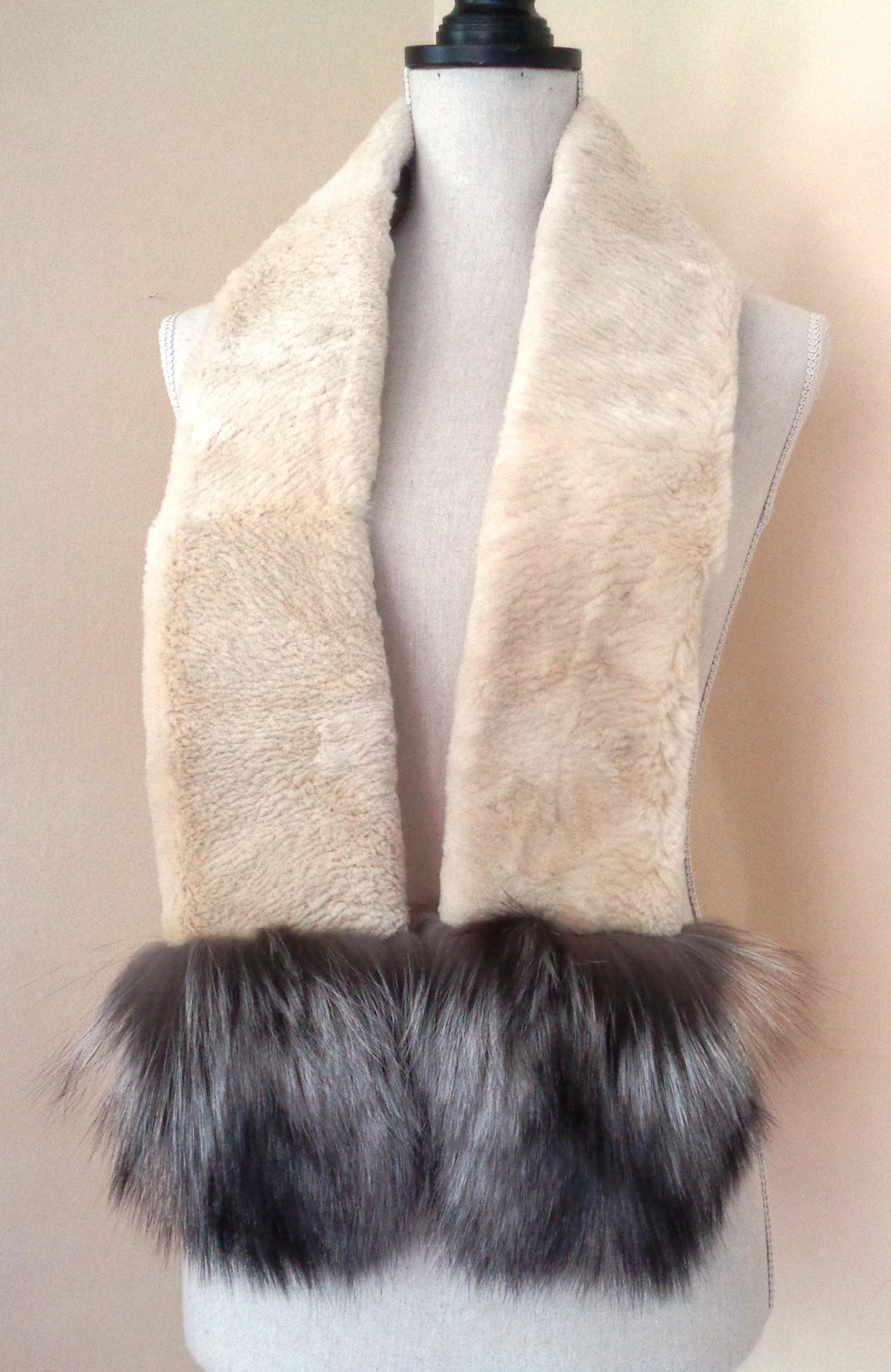 Silver Fox Fur Cream Beaver Fur Soft Light Warm Elegant Scarf Collar ...