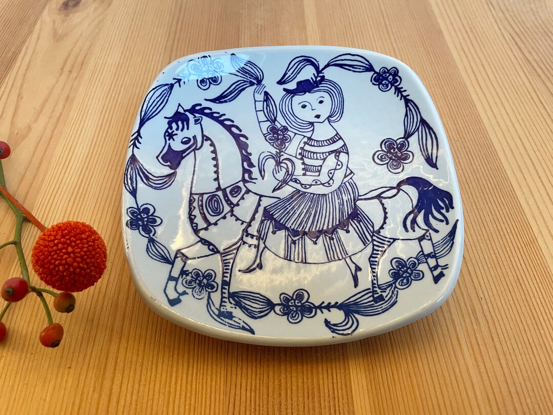 Stavangerflint Decorative Plate "brud", Designed by Kari Nyquist, Made ...