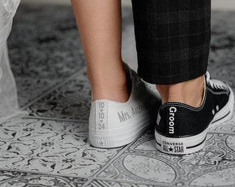 Husband and wife converse store