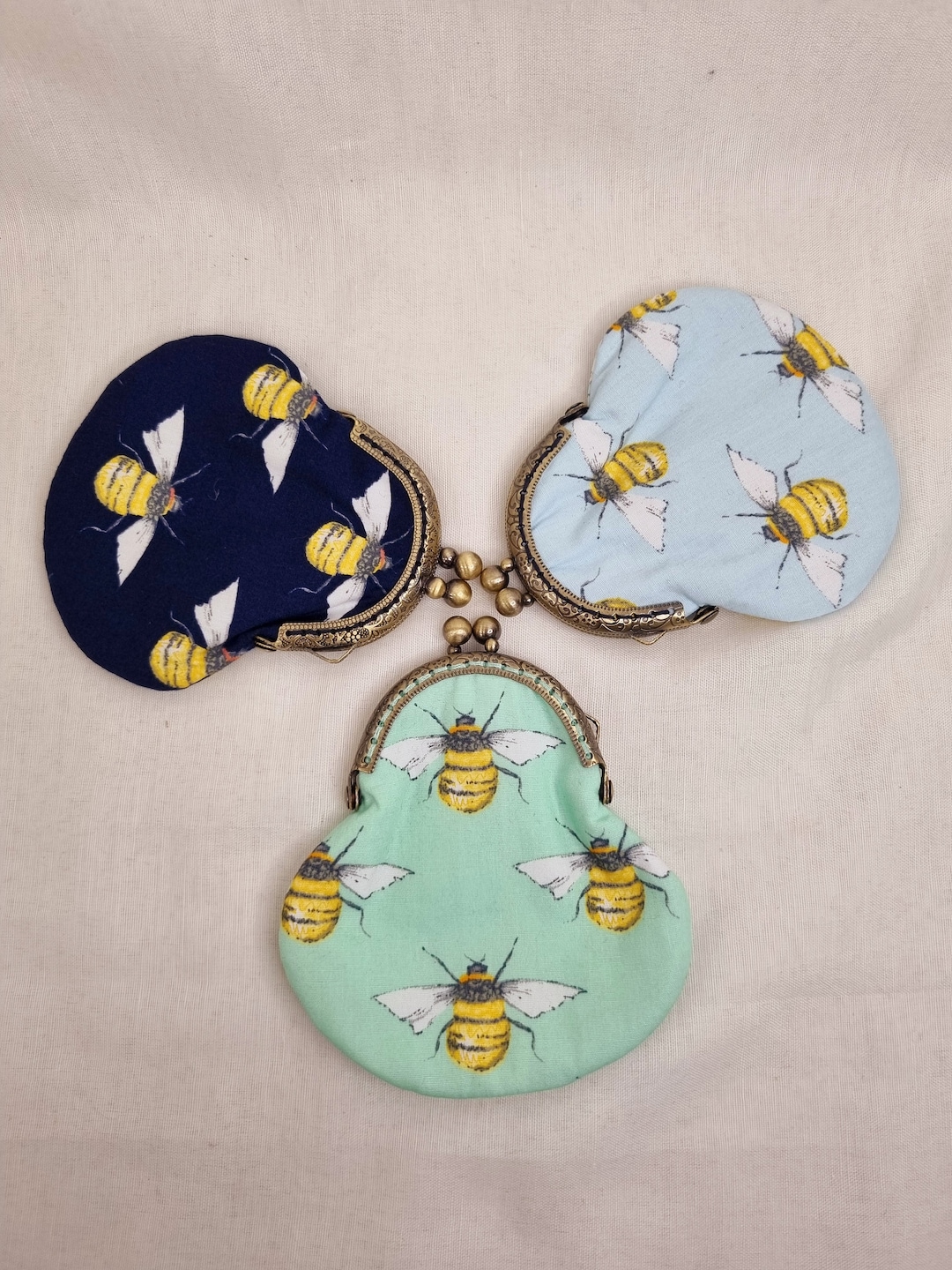 Coin Purse/change Purse/frame Purse/wallet/bee Purse/bumble Bee Coin ...