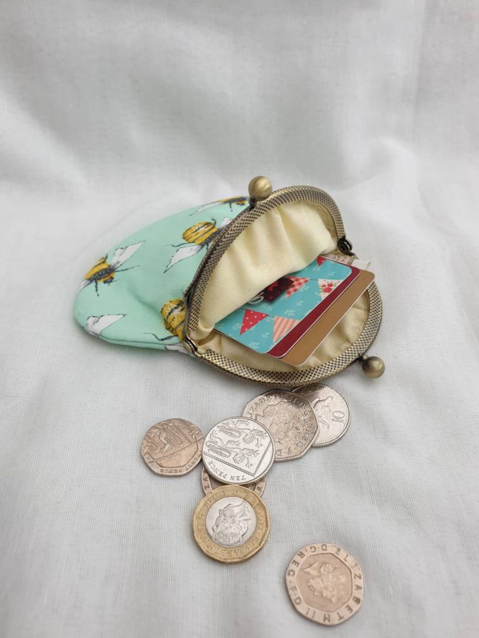 Green Bumble Bee Coin Purse/Kiss Clasp Coin Purse/Small Change | Etsy