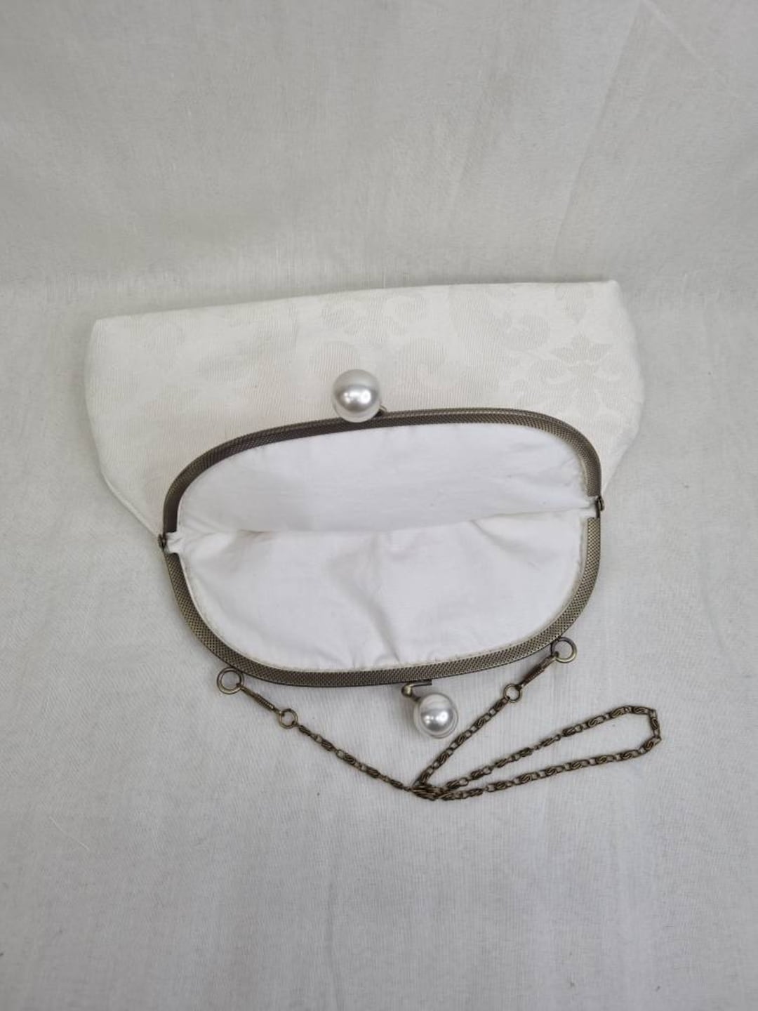 Ivory Kiss Clasp Purse/upcycled Kiss Clasp Clutch/evenings Out/weddings ...