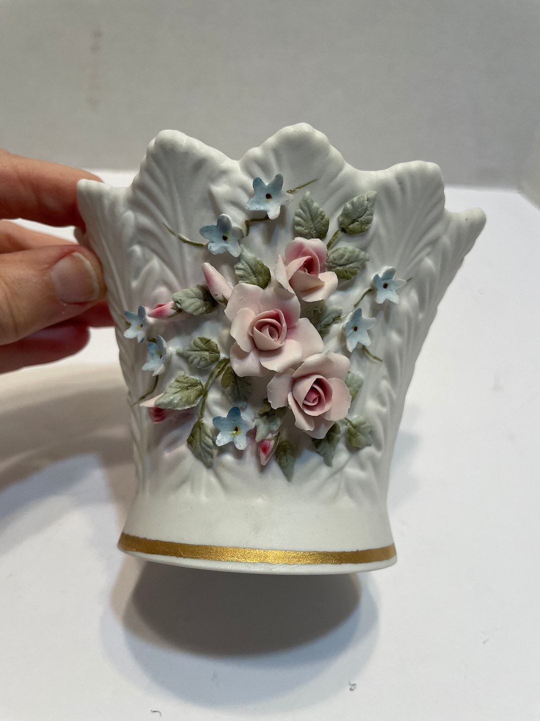 Planter Lefton Matte White Ceramic Flower Pot Applied Pink Roses Blue ...