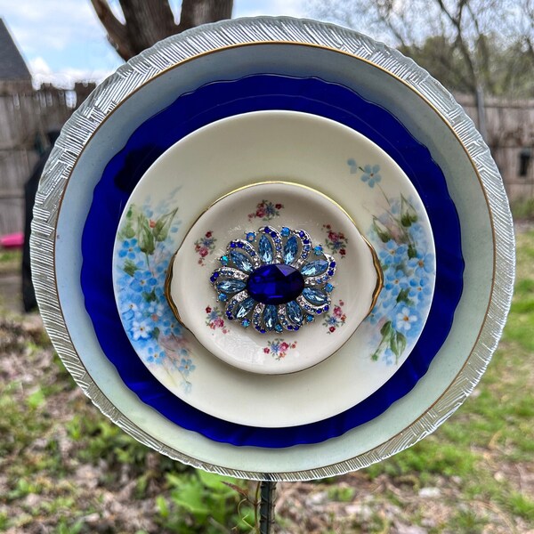 Plate Garden Art - Etsy