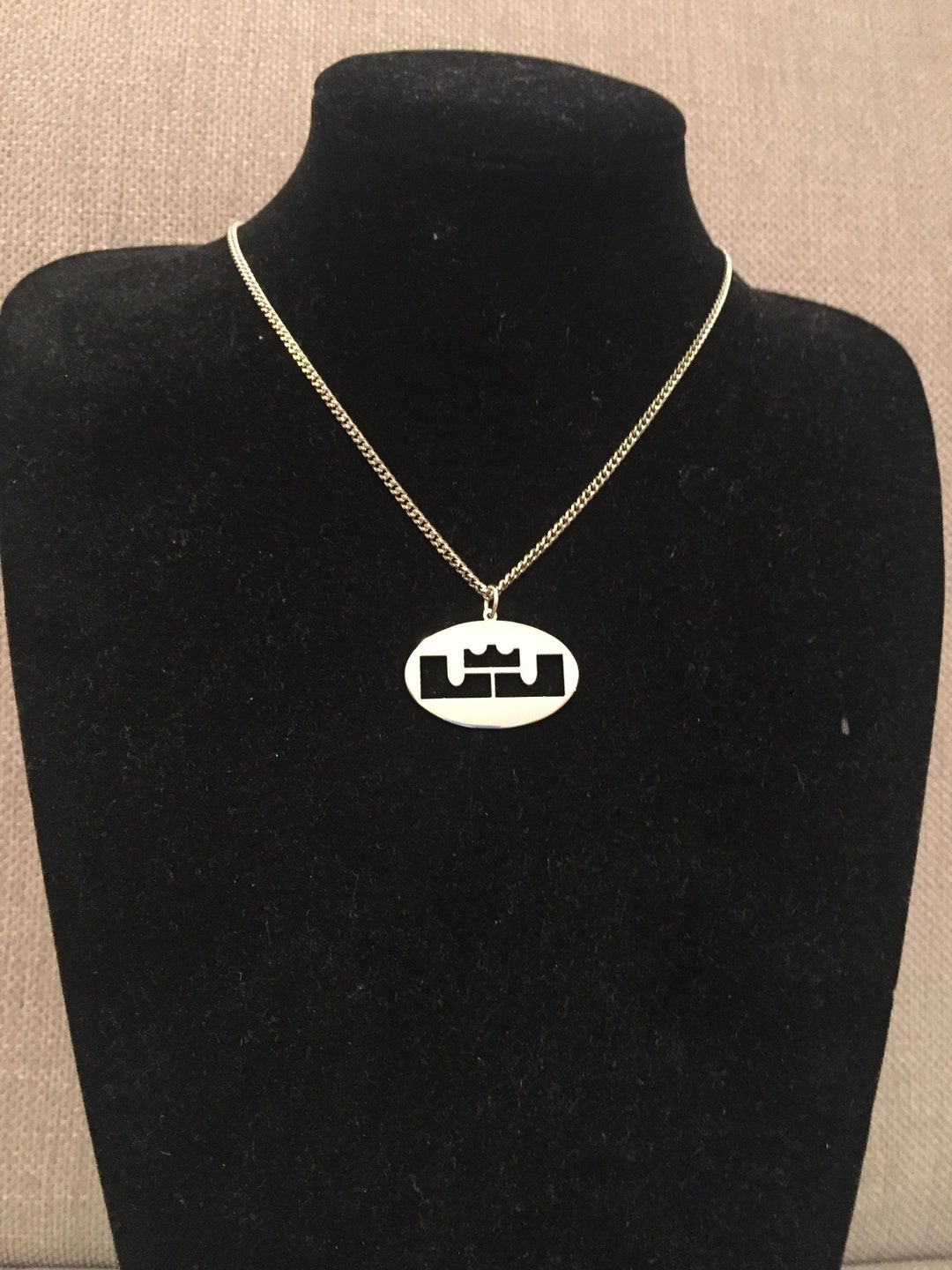 Lebron James Logo Symbol, NBA Pendant, Los Angeles Lakers Fans Jewelry ...