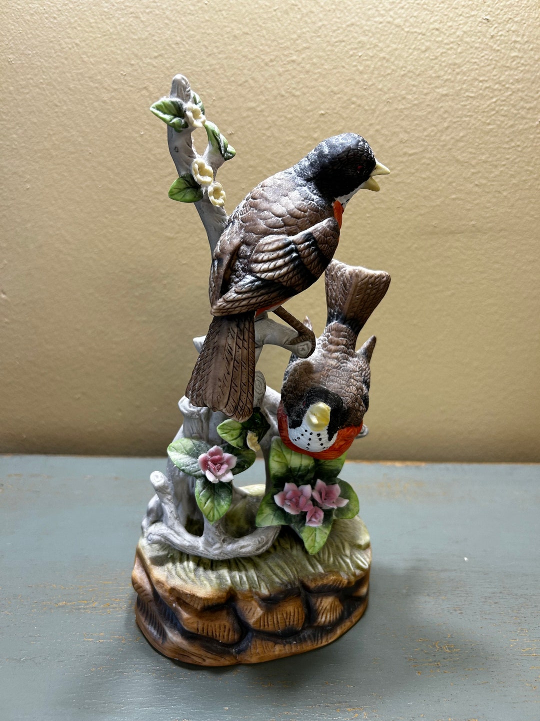 Beautiful Vintage Royal Crown Hand Painted Porcelain Robin Bird Music ...