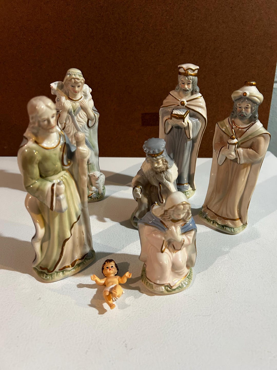 Vintage Hand Painted Large Scale Figure Porcelain Nativity Set Beige ...