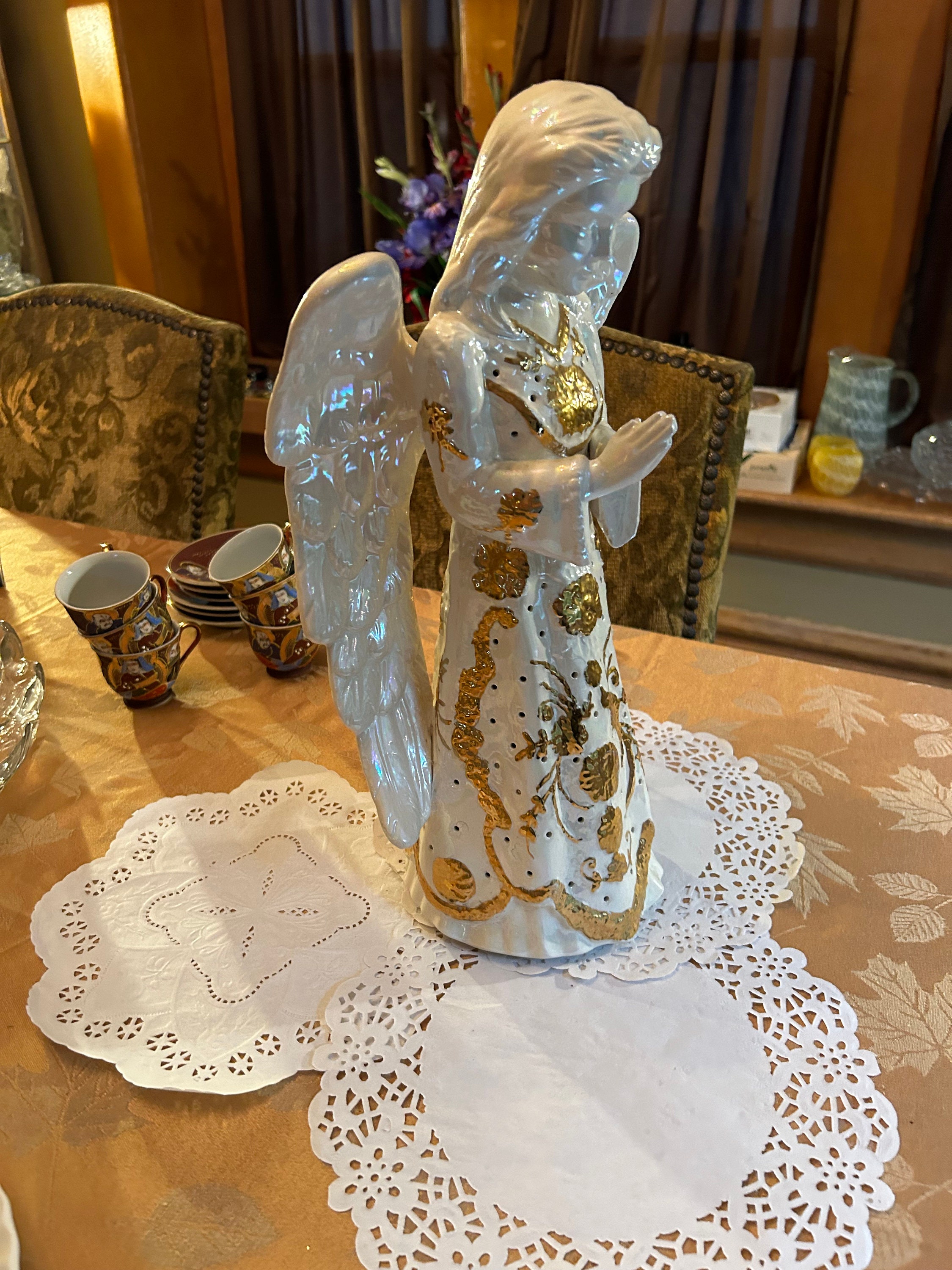 Beautiful Vintage Hand Painted Large Ceramic Angel Light ~ White With ...