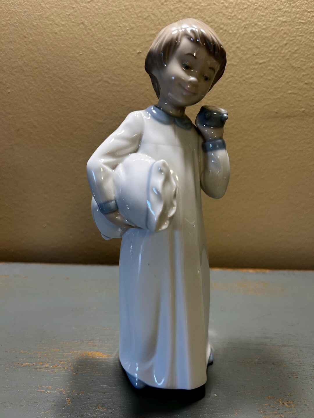 Beautiful Zaphir (lladro Style) Porcelain Figure of a Boy Holding a ...