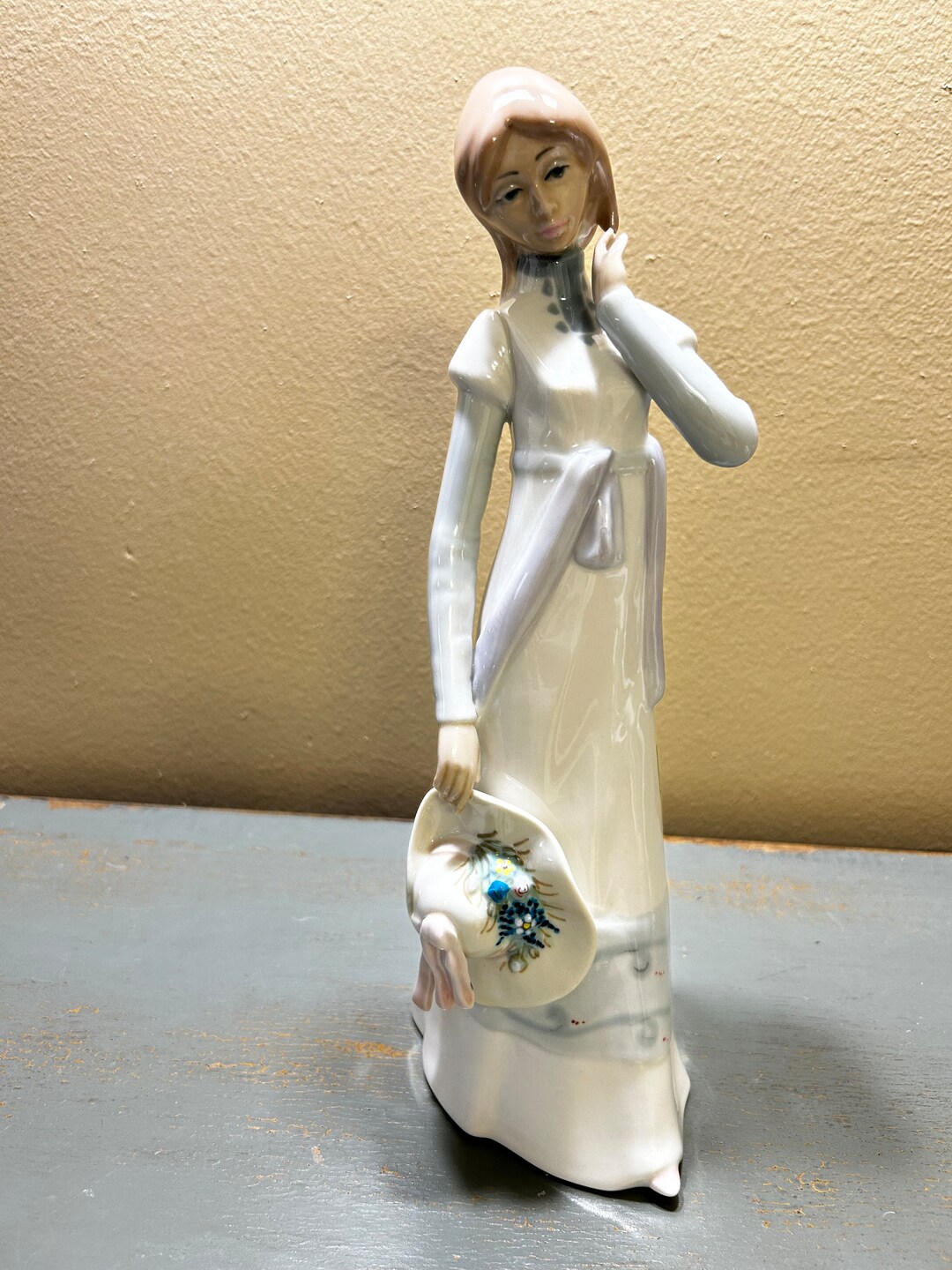 Stunning Vintage Porcelain Figurine Lady by Casades - Made in Spain ~ Tall Figure With a Floral ...