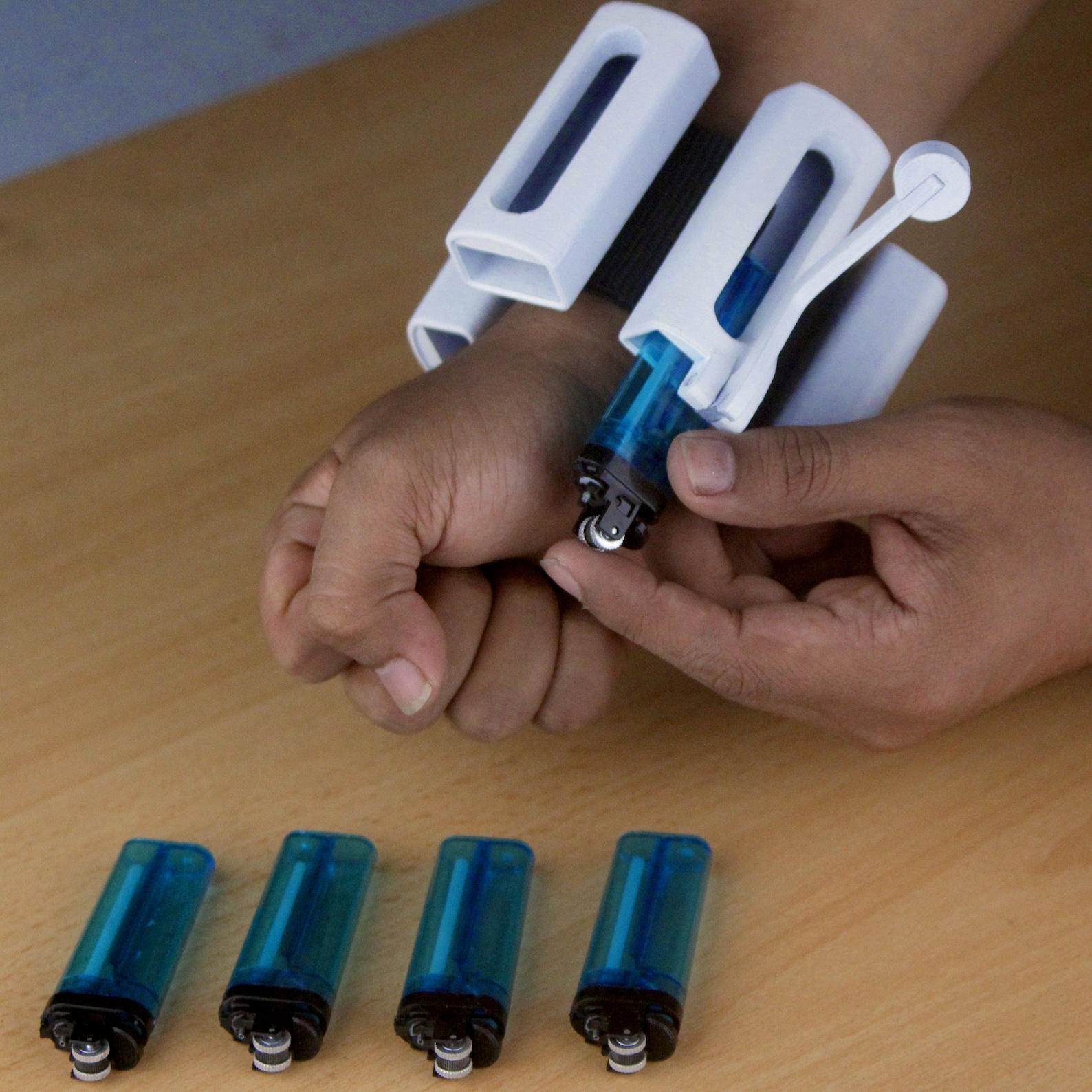 Web Shooter White Scarlet X2 - Fluid Launcher With Butane Gas - Etsy