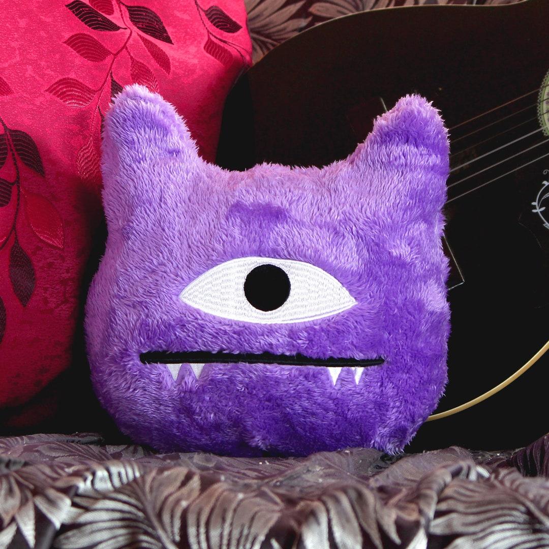 The Last of Us - Ellie - Monster Pillow - Etsy