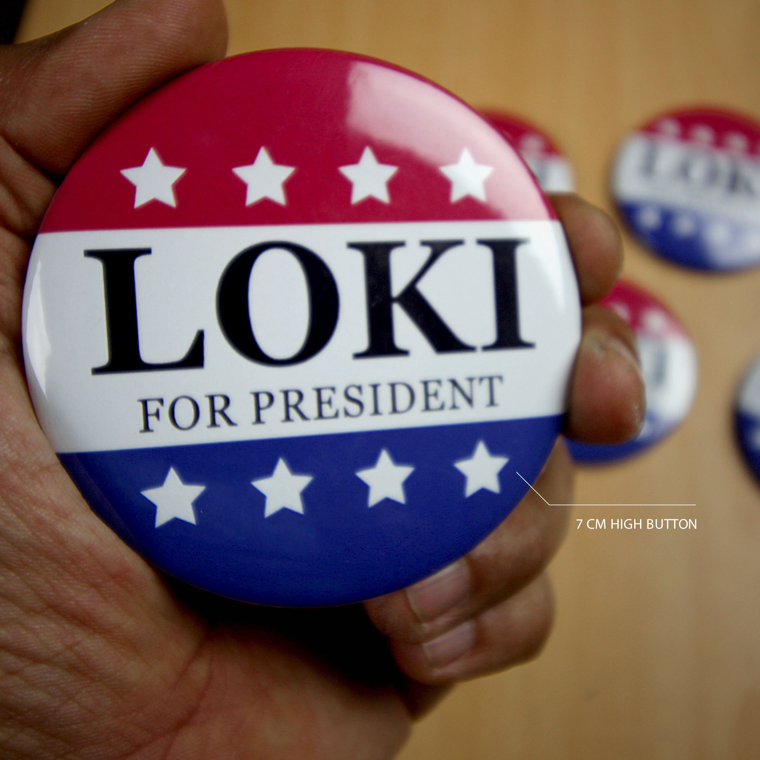 Loki Loki button for president - Etsy España