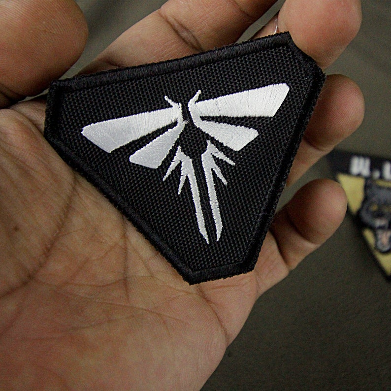 Wolf / Fireflies / Patch Tlou - Etsy