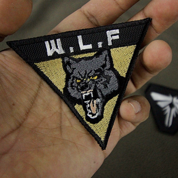 Wolf / Fireflies / Patch Tlou - Etsy
