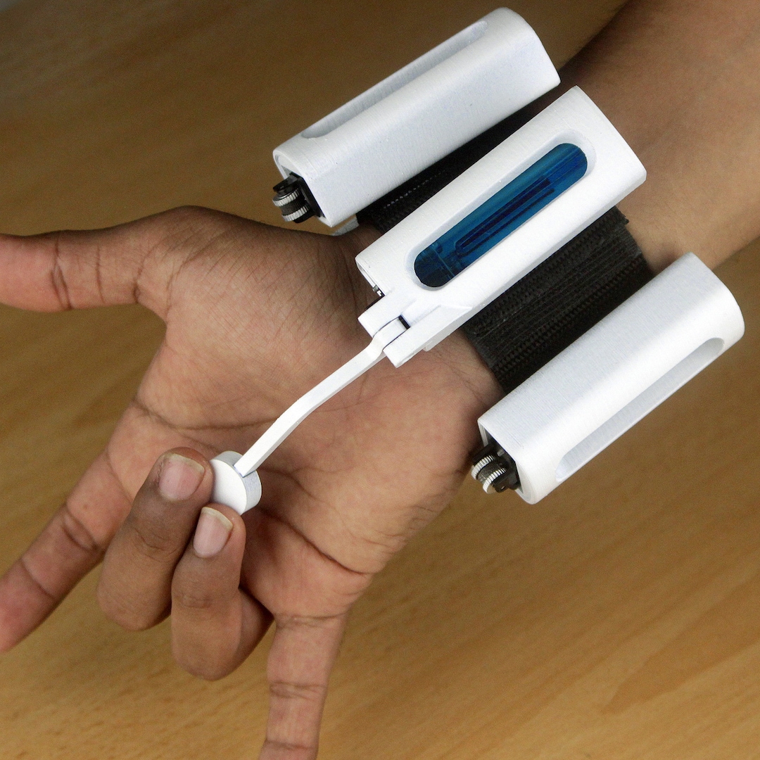 Web Shooter White Scarlet X2 - Fluid Launcher With Butane Gas - Etsy