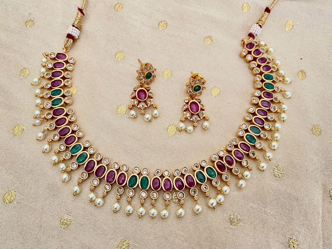 Matte Gold Finish Ruby-green Kemp Stone Necklace and Light Weight ...