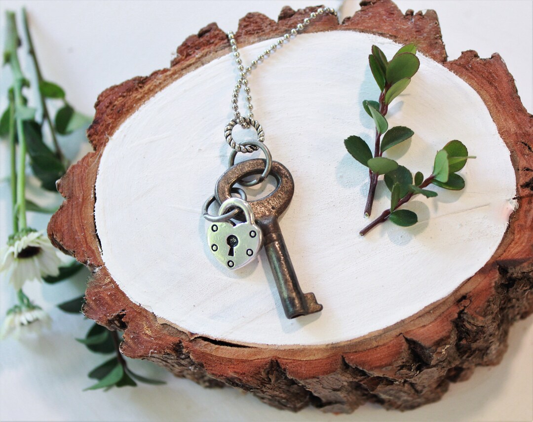 CUSTOMIZABLE Vintage *KEY to Her HEART* Antique Key Necklace W ...