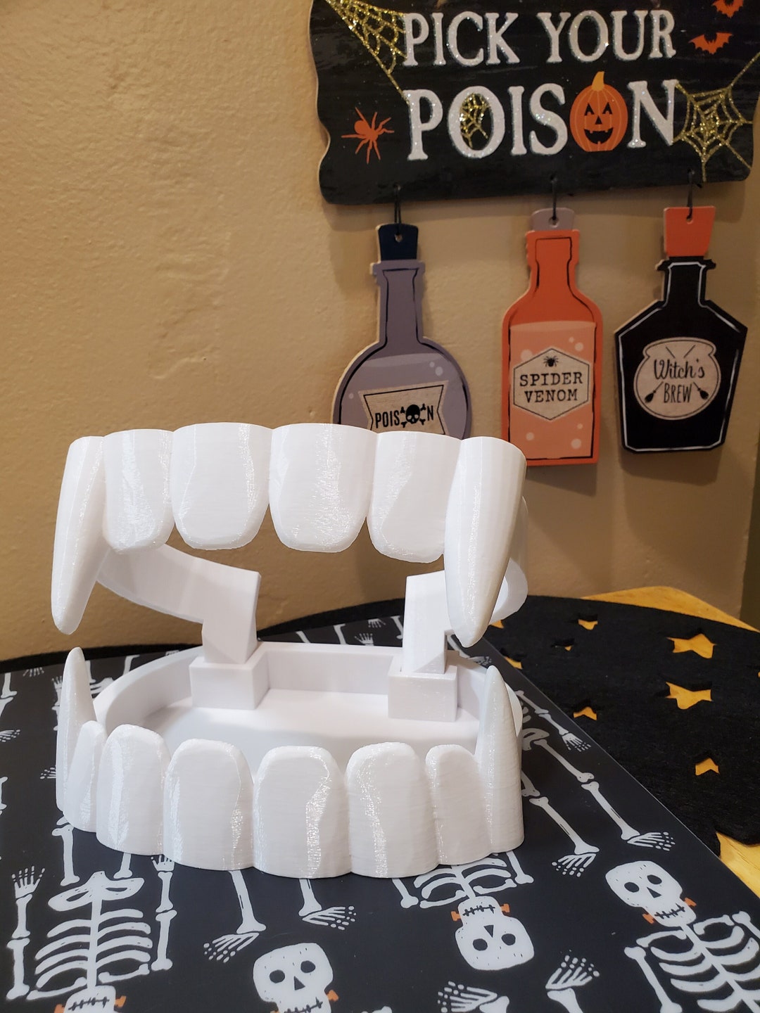 3d Printed Vampire Teeth Candy Dish - Etsy