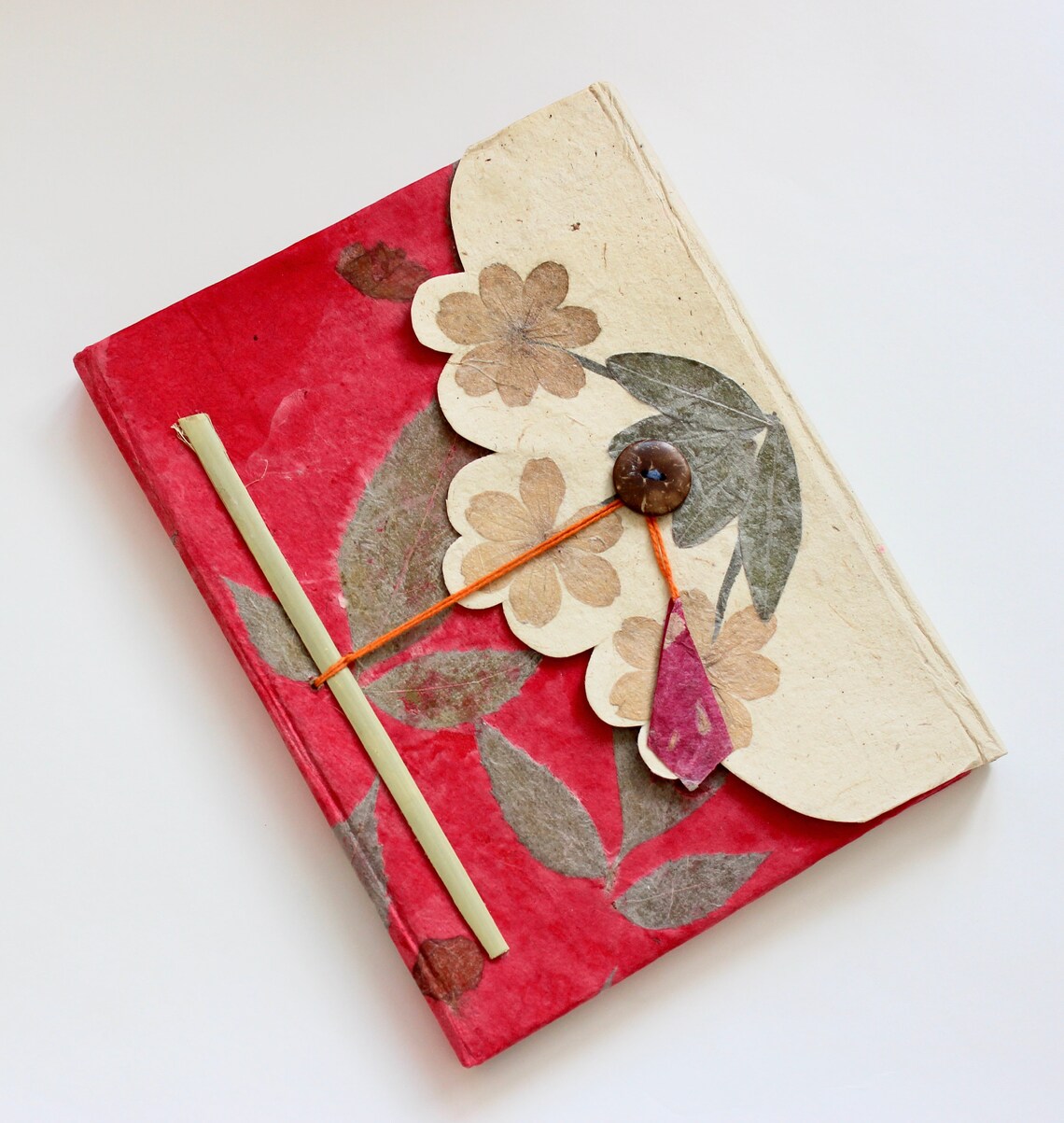 Handmade Lokta Paper Notebook With Real Flowers| Eco-friendly ...
