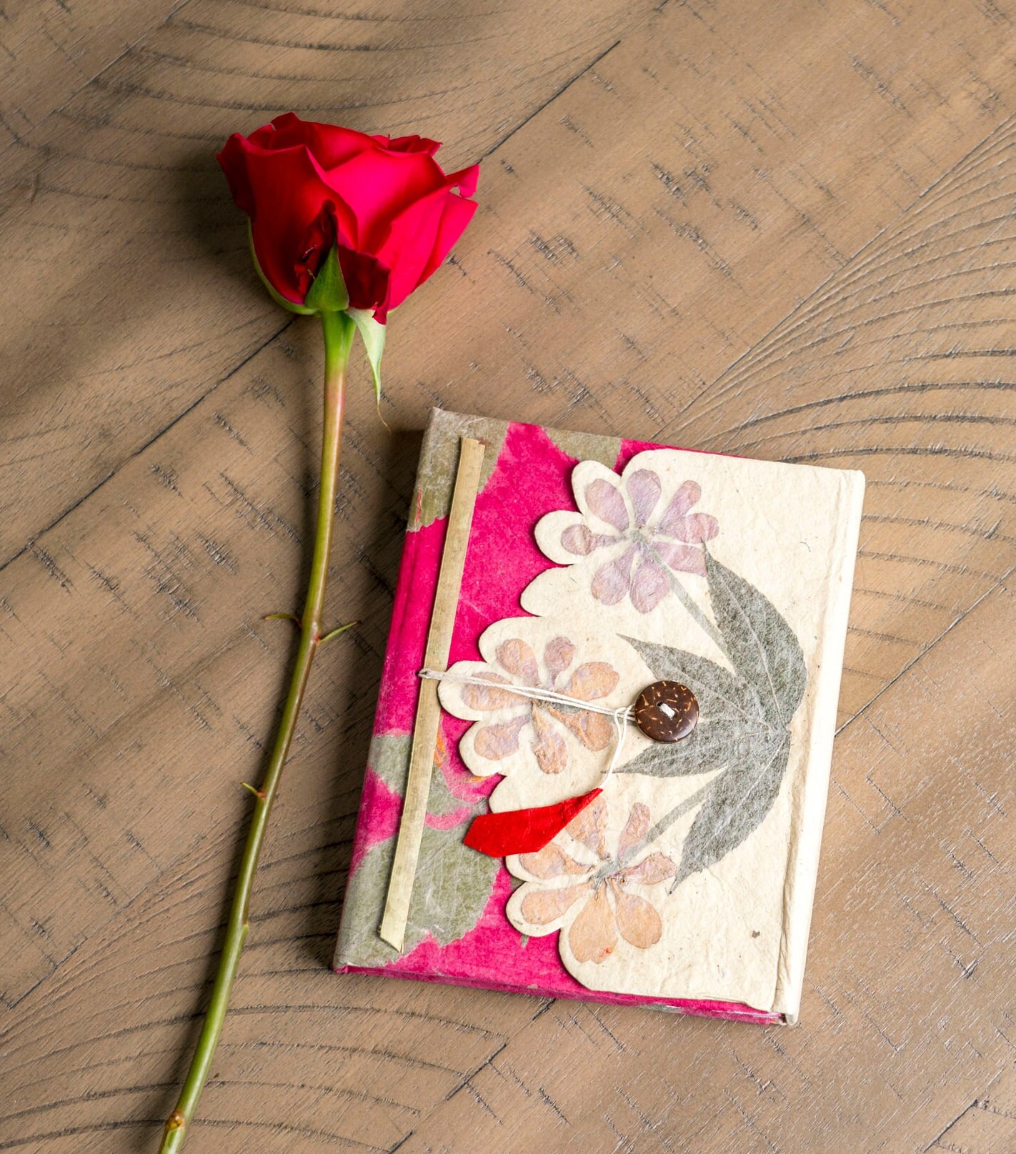 Handmade Lokta Paper Notebook With Real Flowers| Eco-friendly ...