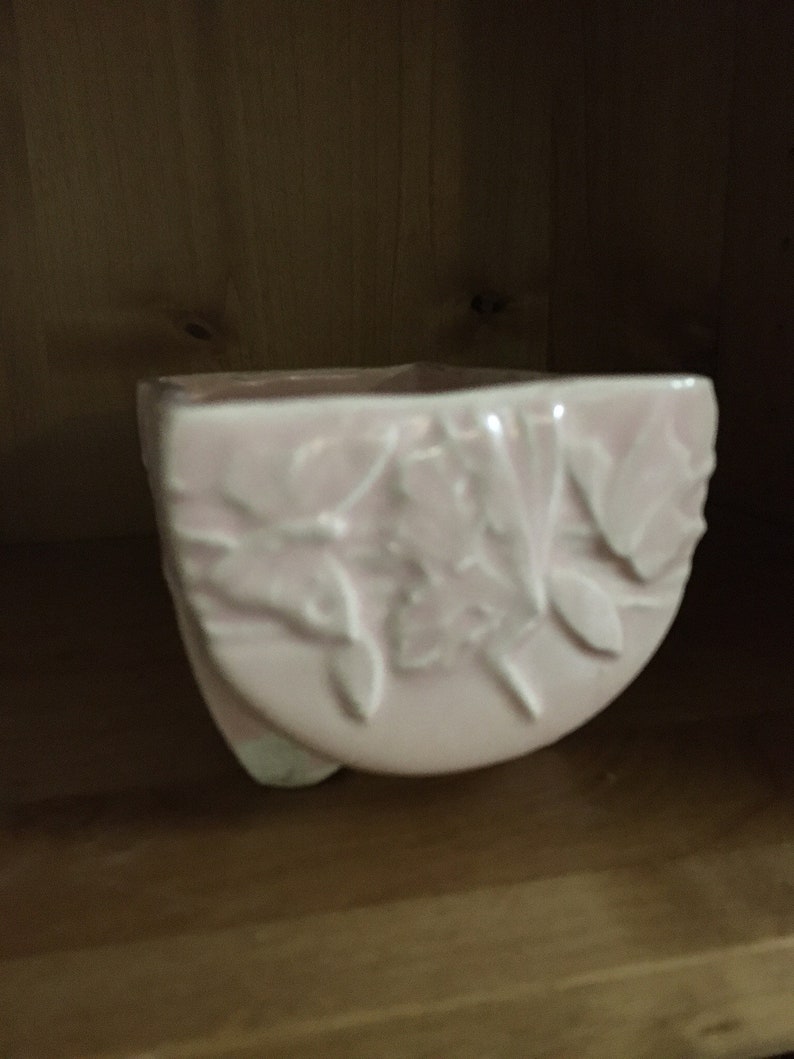 McCoy Butterfly Small Fernery in Coral Collectibles Art & Collectibles ...