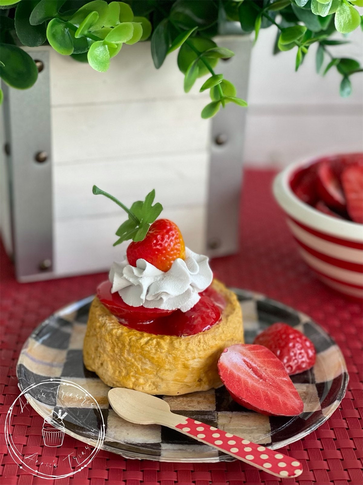 Strawberry shortcake with whipped cream Fake desserts Fake Strawberry ...
