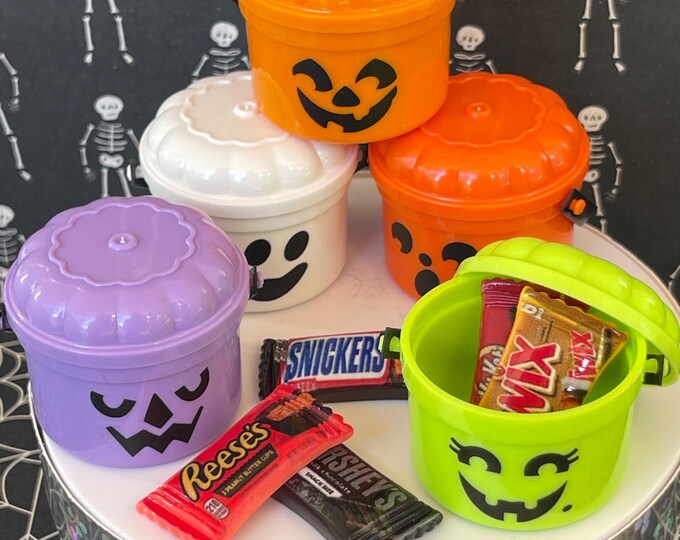 Mini Halloween Bucket With 5 Candy Cabochons | | Faux Halloween Candy ...