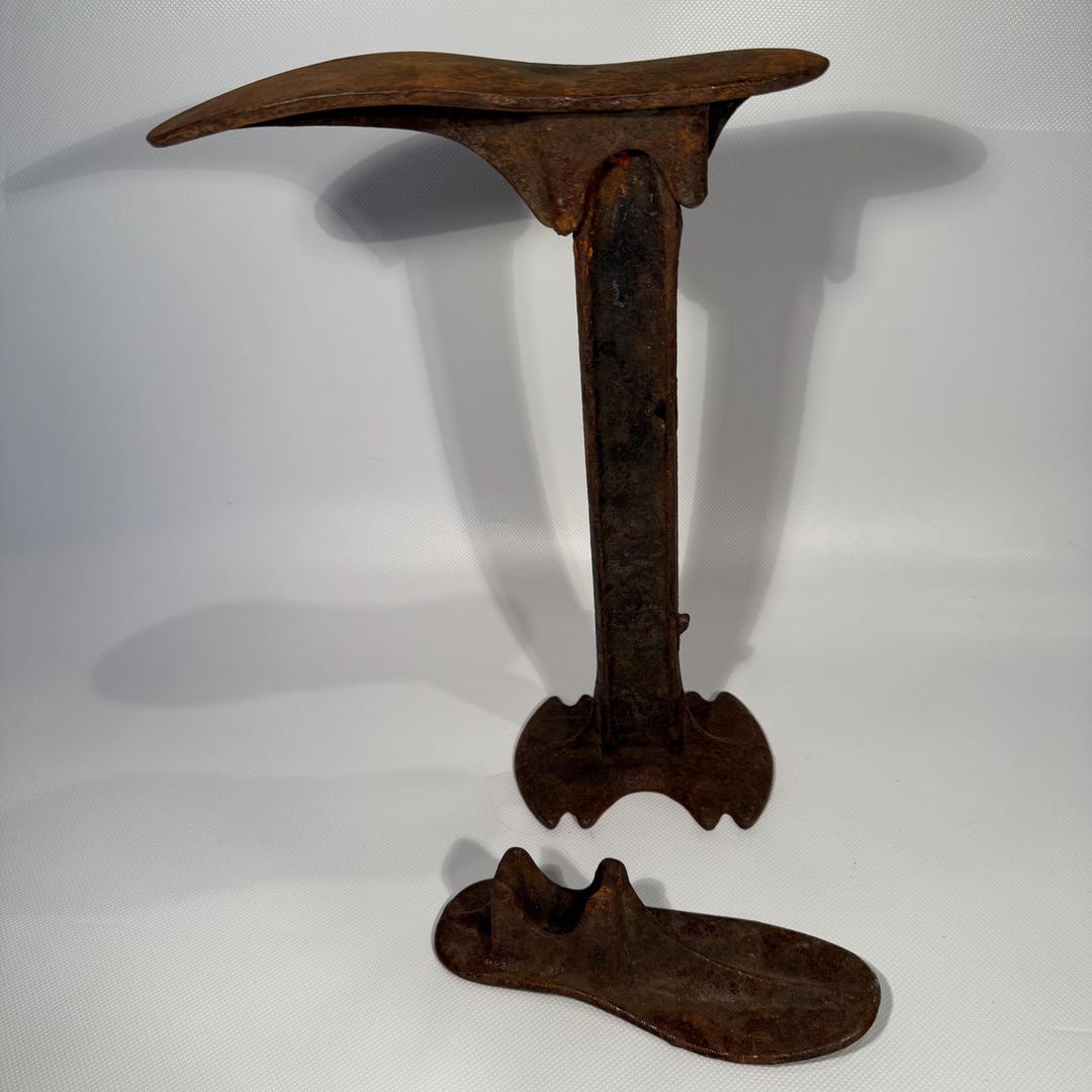 Antique Cast Iron Cobblers Shoemaker Stand With 2 Shoes - Etsy