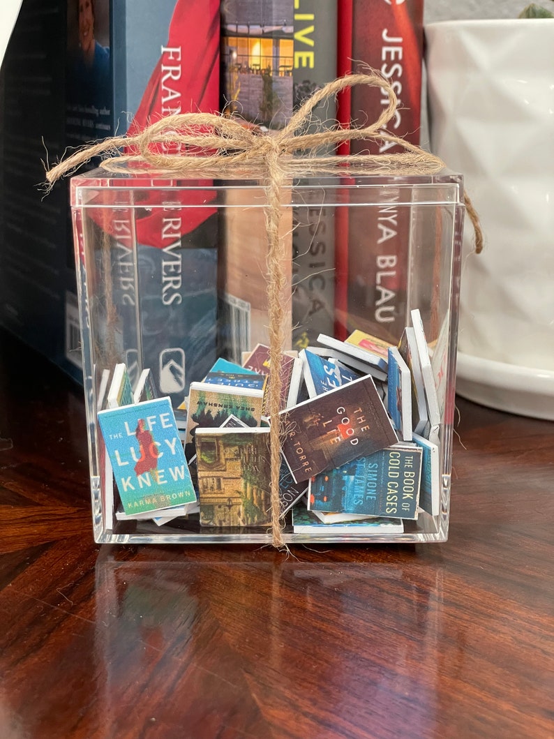Custom Mini Book Cube: Personalized Book Lover Gift, Keepsake Box ...