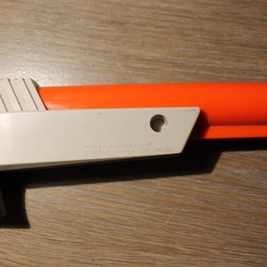 Vintage 1985 Nintendo NES Duck Hunt Orange Zapper Gun Controller NES ...