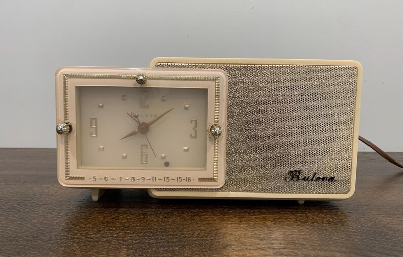 Vintage 1950s Bulova Precision Made Model 100 Beige and Gold Alarm ...