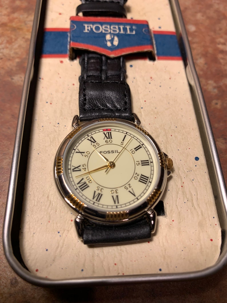 Vintage 1990s Unisex Fossil Watch With Black Leather Band - Etsy