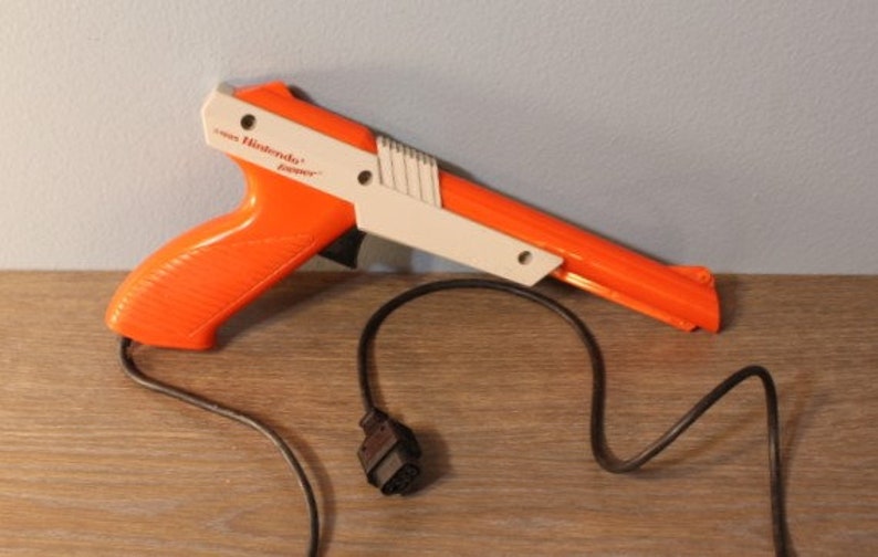 Vintage 1985 Nintendo NES Duck Hunt Orange Zapper Gun Controller NES ...