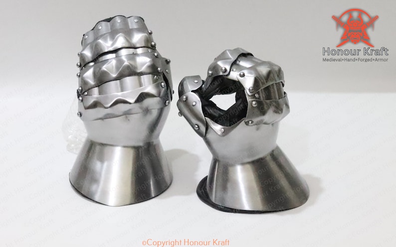 Gauntlet Armor Medieval Mitten Hourglass Katterpiller Mitten Gauntlets ...