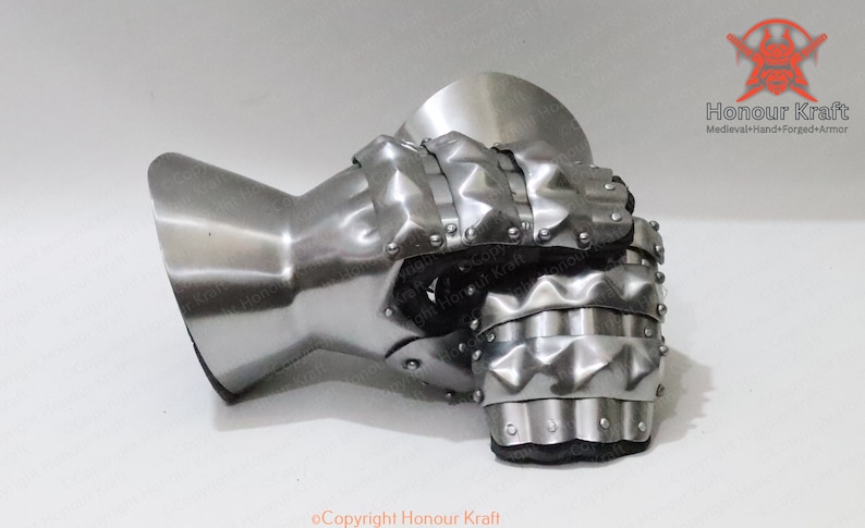 Gauntlet Armor Medieval Mitten Hourglass Katterpiller Mitten Gauntlets ...