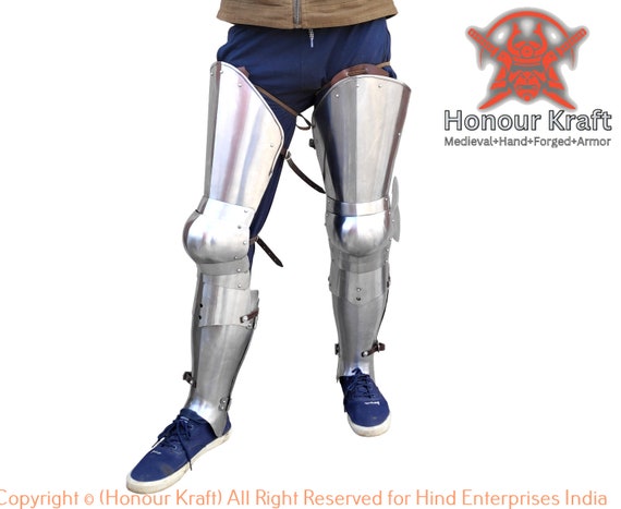 Medieval Guards Running