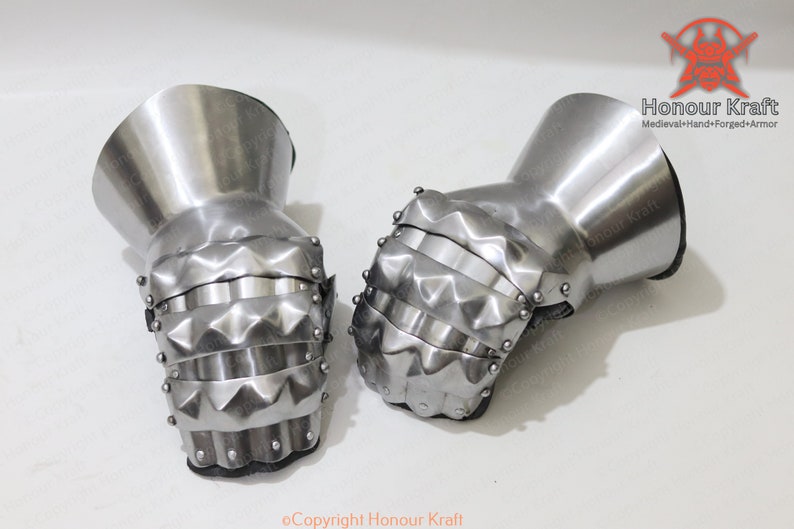 Gauntlet Armor Medieval Mitten Hourglass Katterpiller Mitten Gauntlets ...