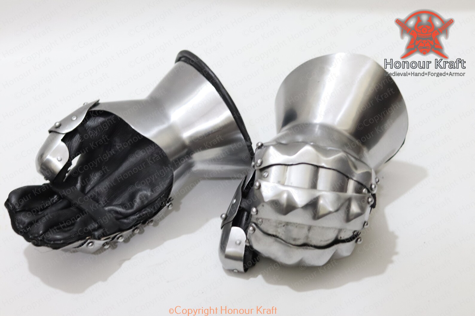 Gauntlet Armor Medieval Mitten Hourglass Katterpiller Mitten Gauntlets ...
