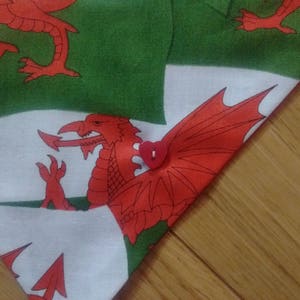 Welsh Flag Dog Bandana. - Etsy