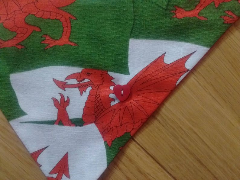 Welsh Flag Dog Bandana. - Etsy