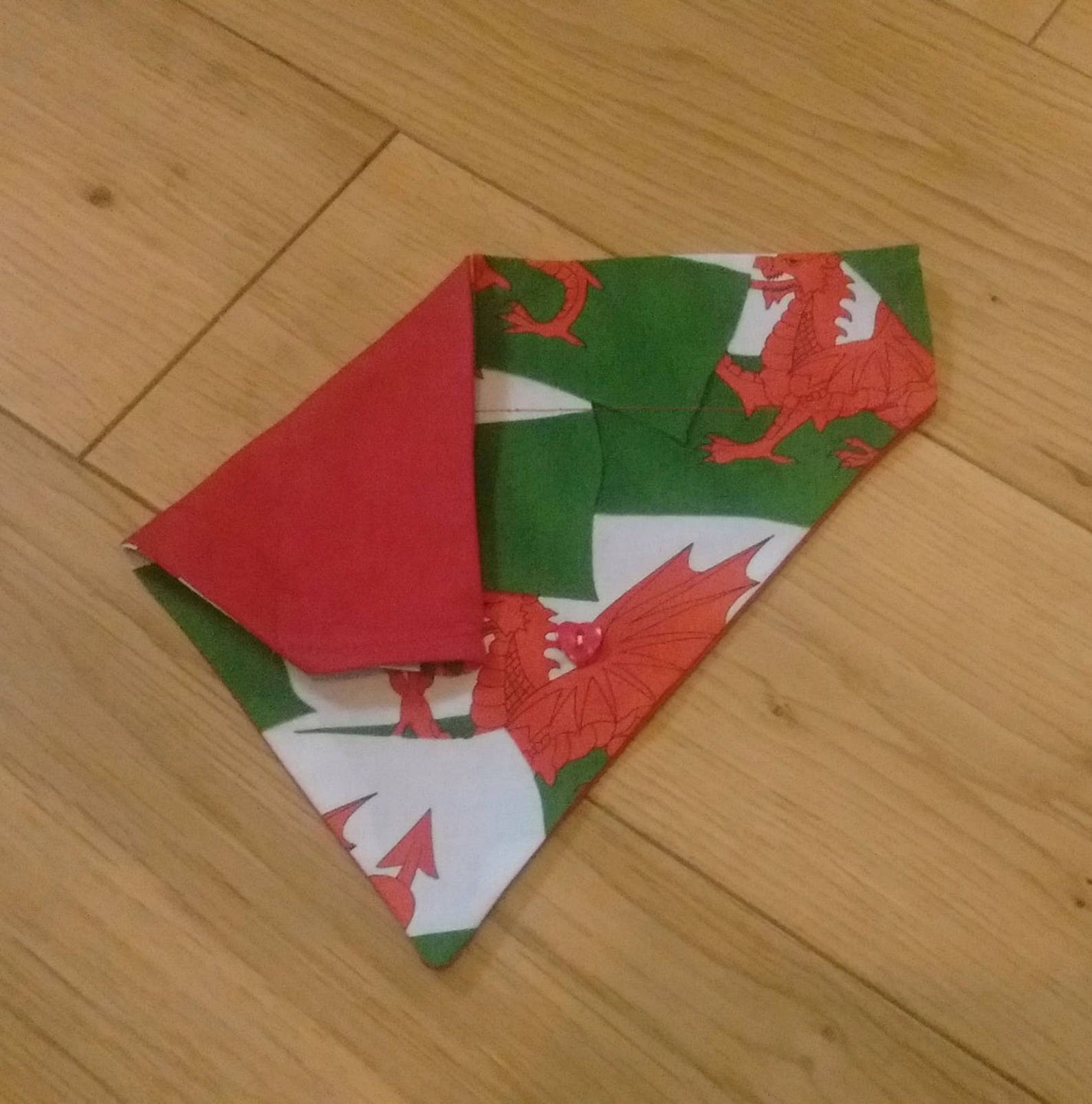 Welsh Flag Dog Bandana. - Etsy