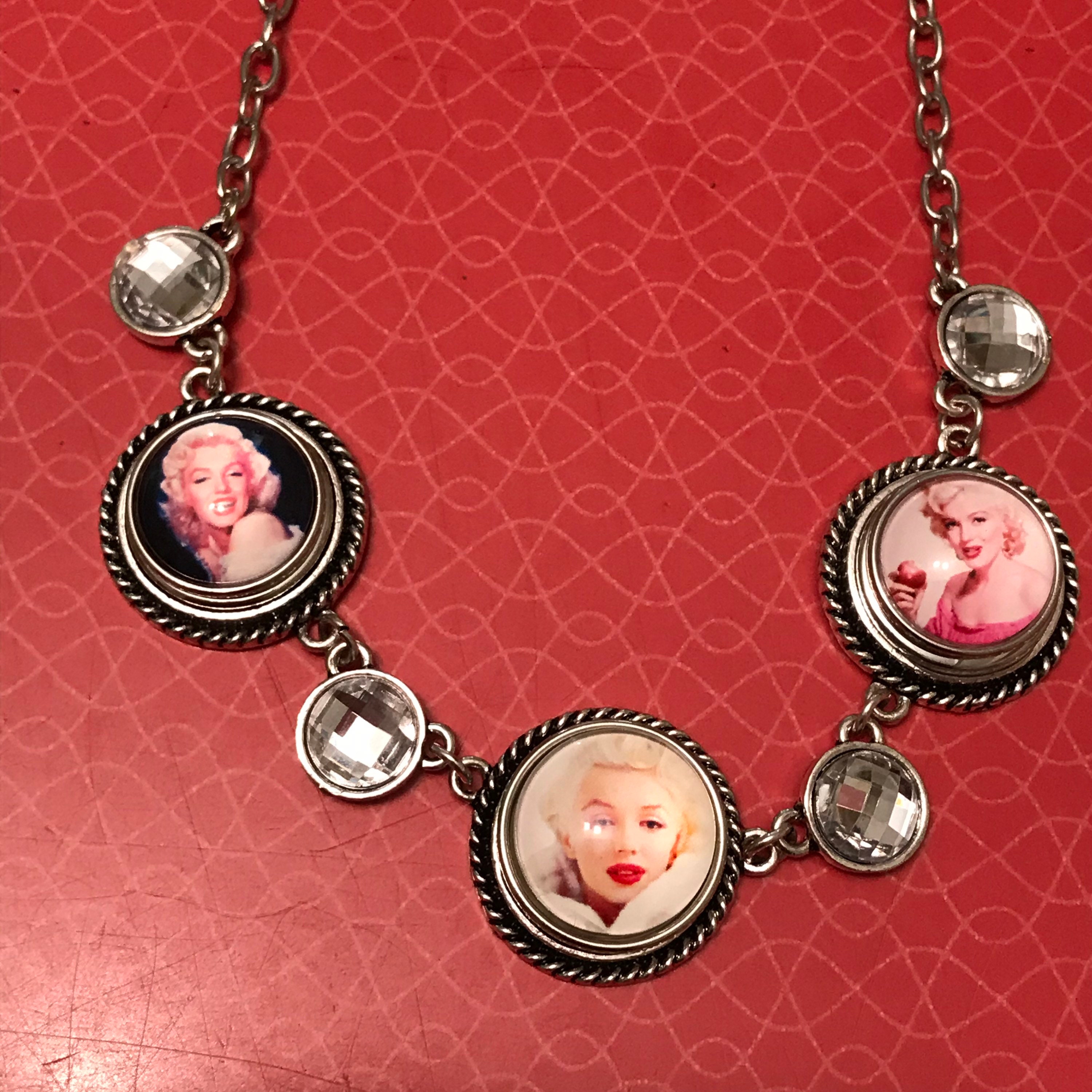 Marilyn Monroe/marilyn Monroe Fan Gift/marilyn Necklace/movie - Etsy