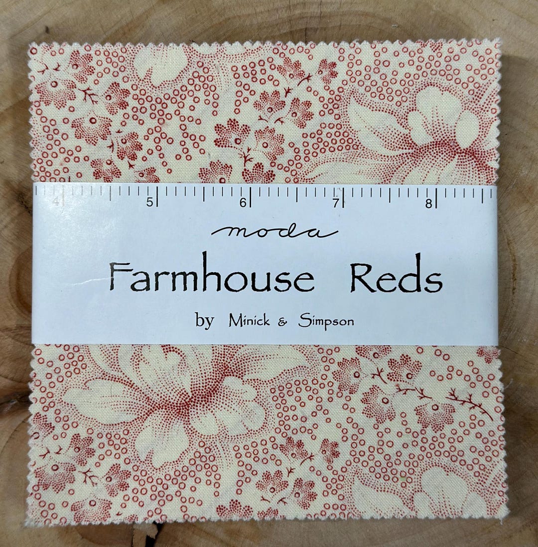 Farmhouse Reds - Charm Pack - by Minick & Simpson for Moda Fabrics - Etsy
