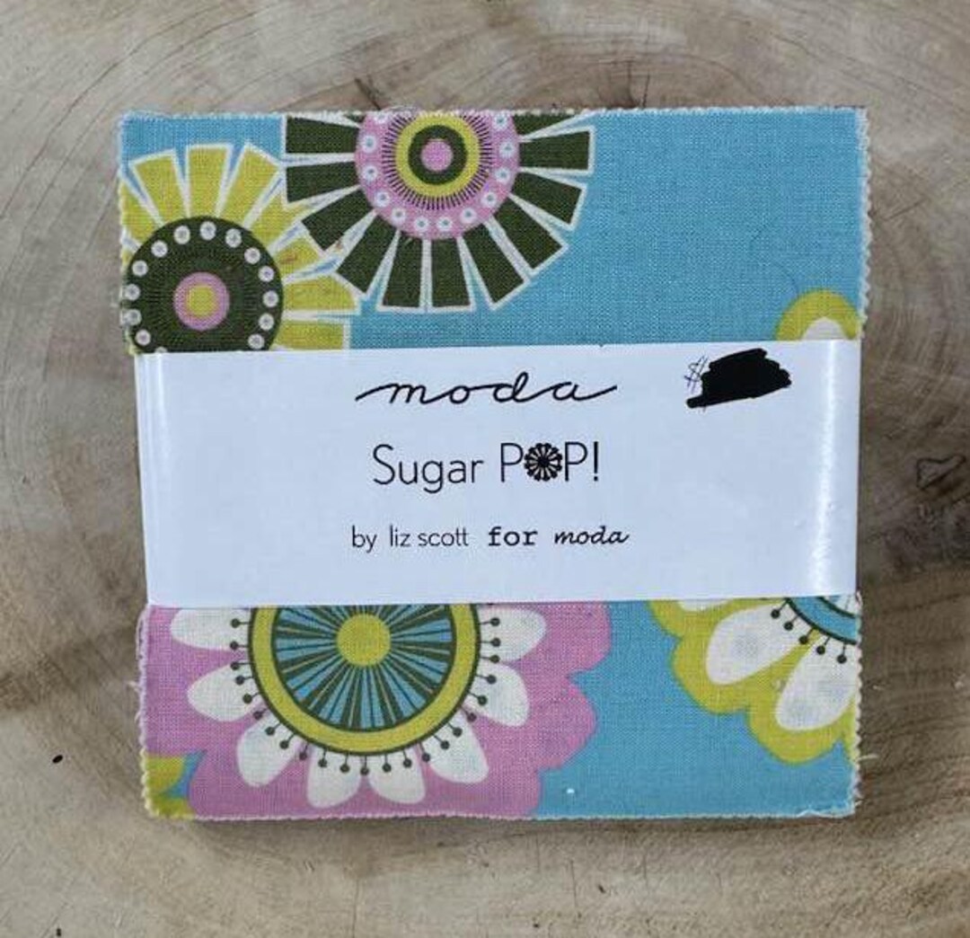 Sugar Pop! - Charm Pack - by Liz Scott for Moda Fabrics - Etsy