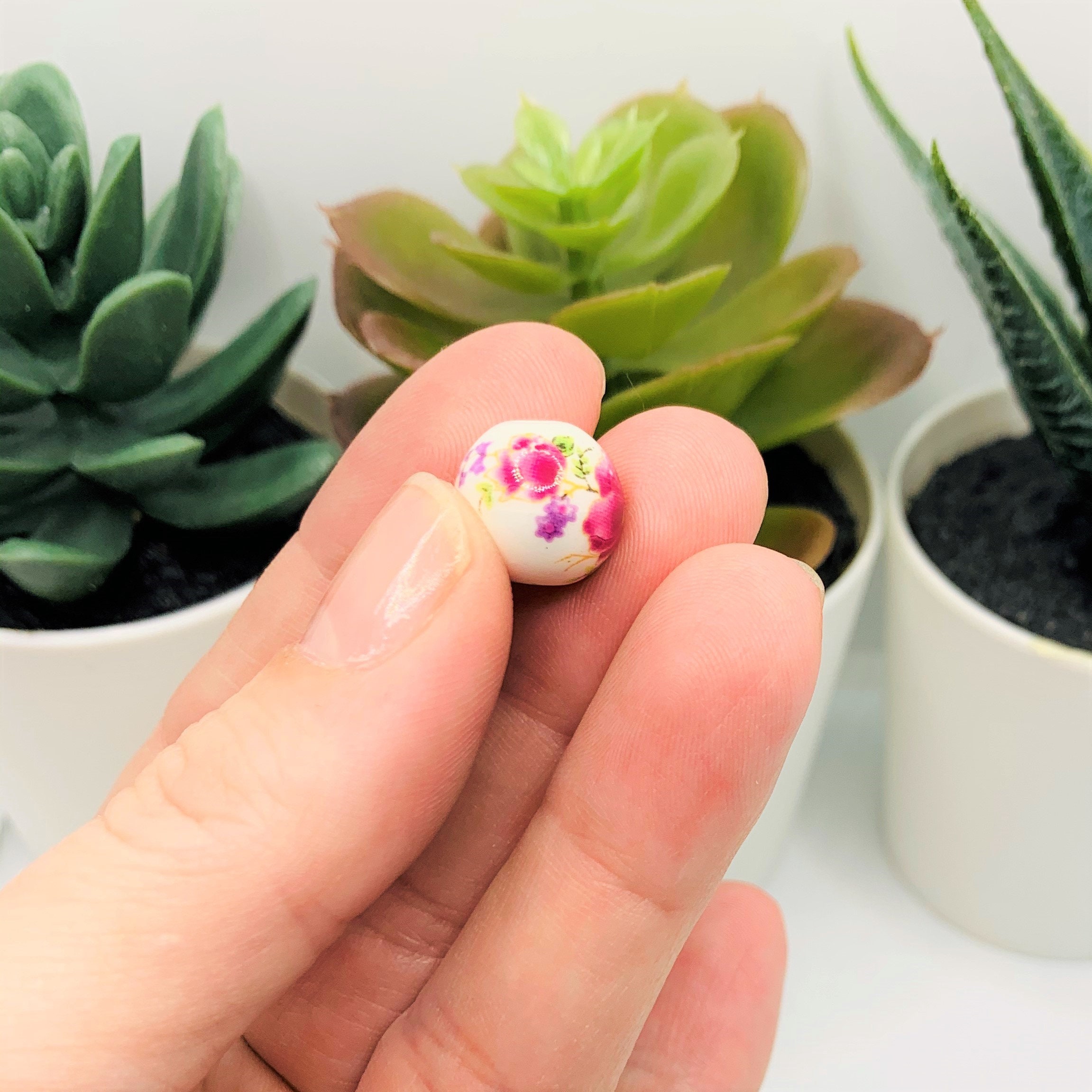 4 20 or 50 BULK Flower Beads Purple and White Ceramic Bead - Etsy