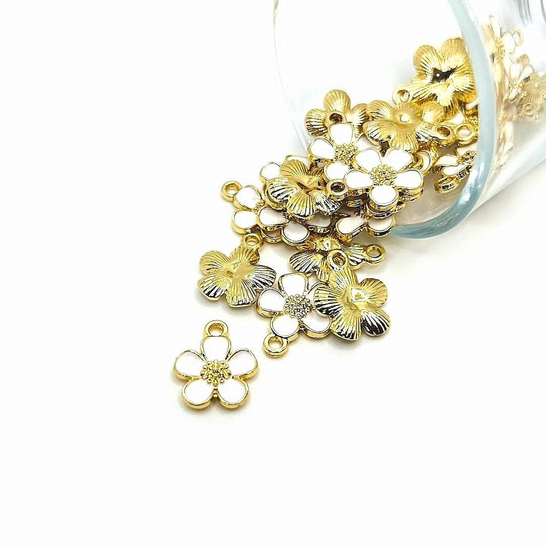 4, 20 or 50 BULK Small White and Gold Flower Charms Charm, Small Daisy ...