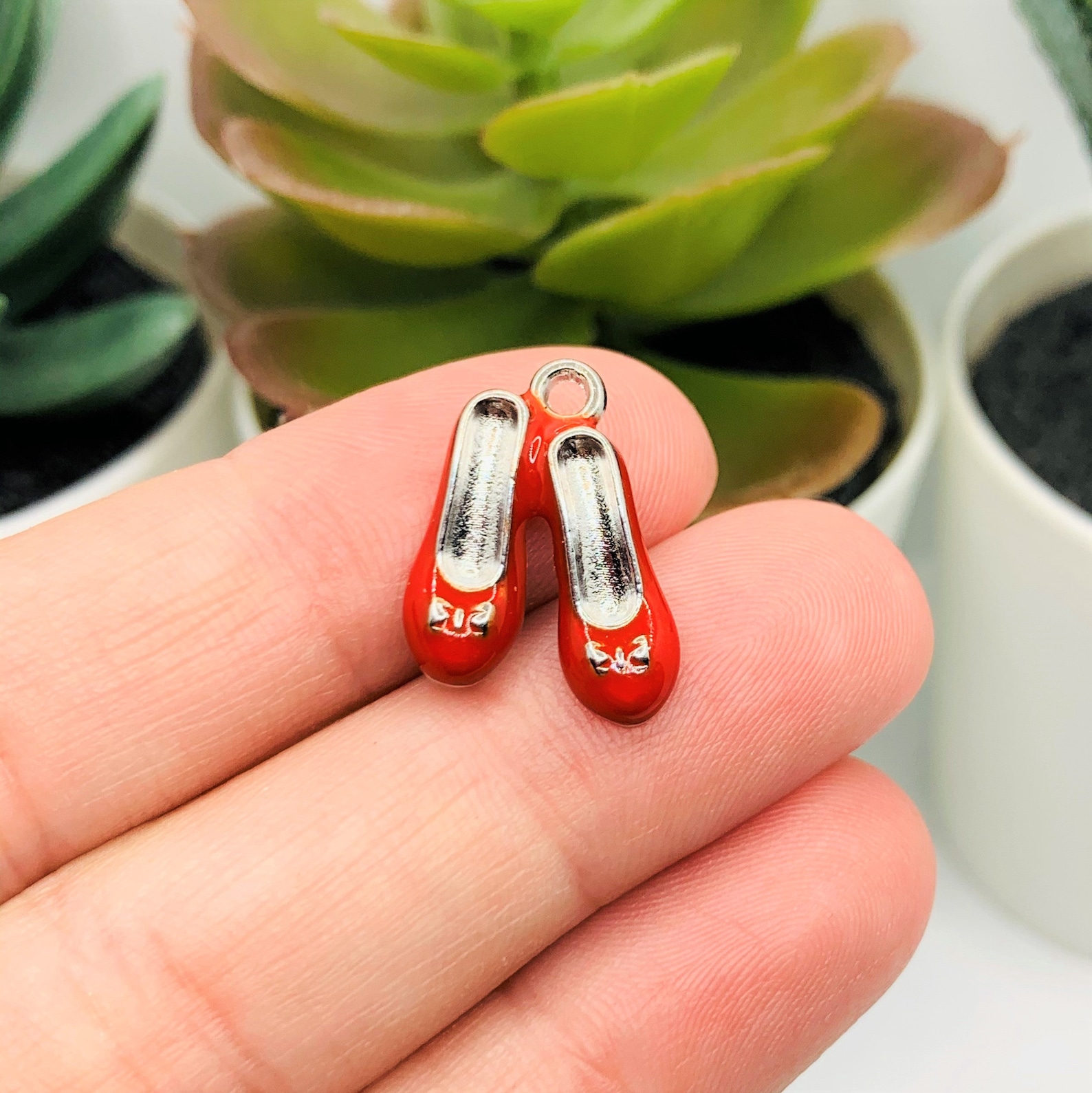 4 20 or 50 BULK Ruby Red Slipper Charms Dorothy Shoes - Etsy